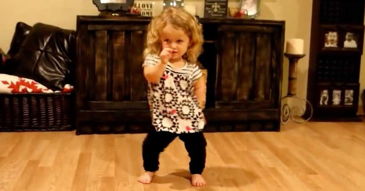 S-a născut cu o formă rară de nanism, însă ceea ce face pe ringul de ...