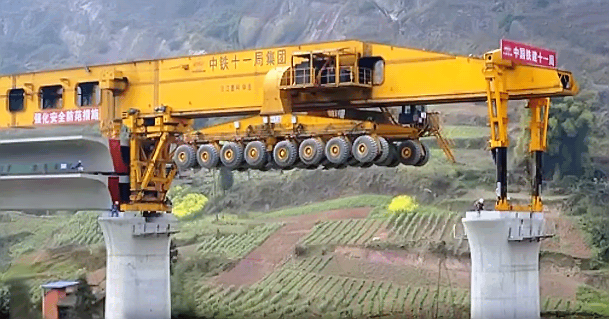 V-aţi întrebat vreodată cum se construiesc podurile în China? Priviţi ...